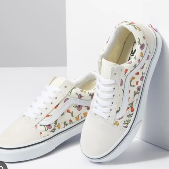 Vans | Shoes | New Vans Poppy Floral Print Old Skool Womens 75 | Poshmark